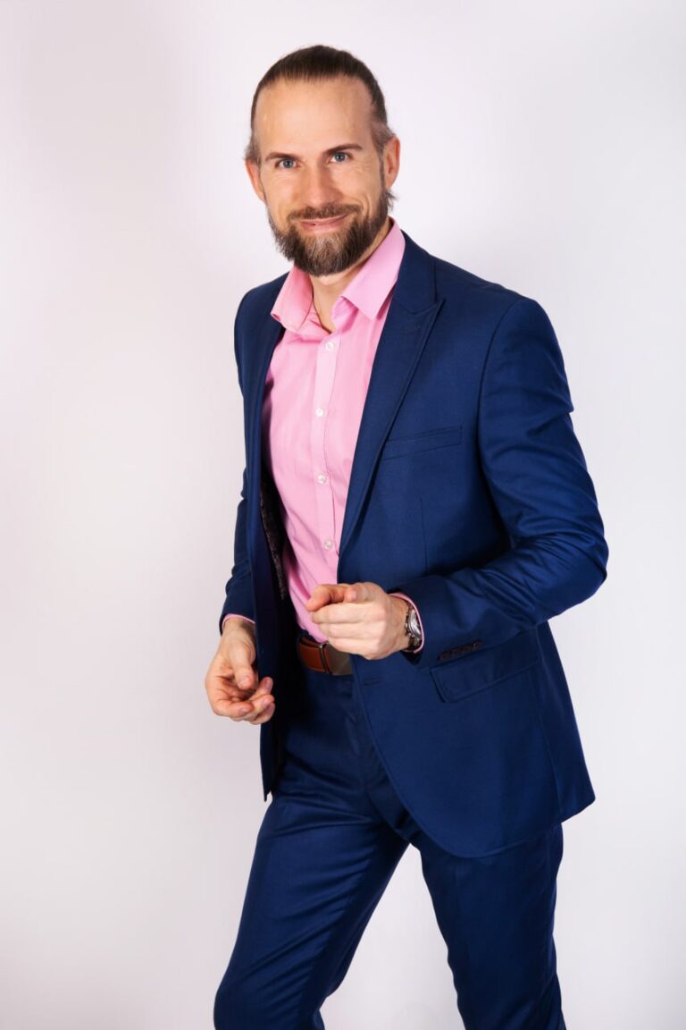 Gigolo Delhi🥇Find your Gigolo and contact him directly!